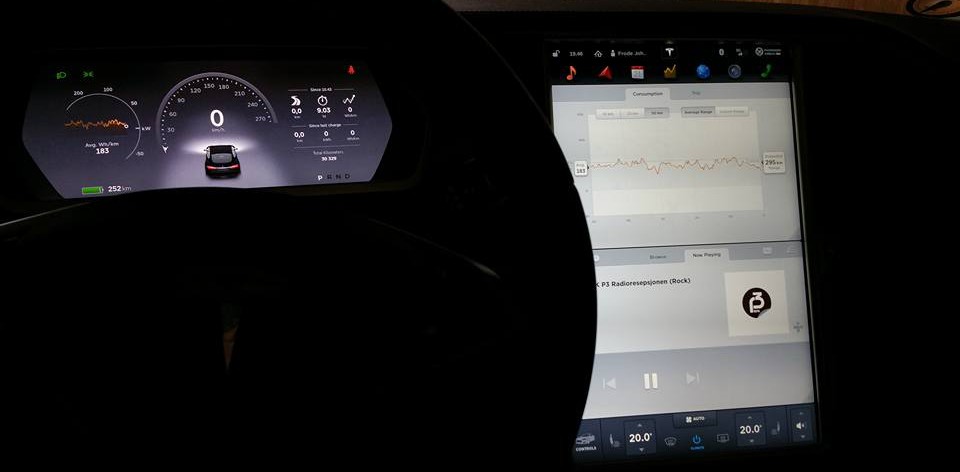 First Look at Tesla's v7.0 software update with Autopilot: auto ...