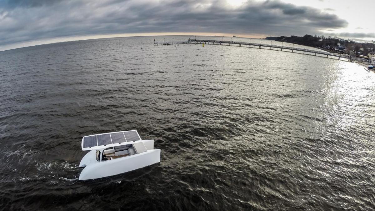 solar boat - Electrek