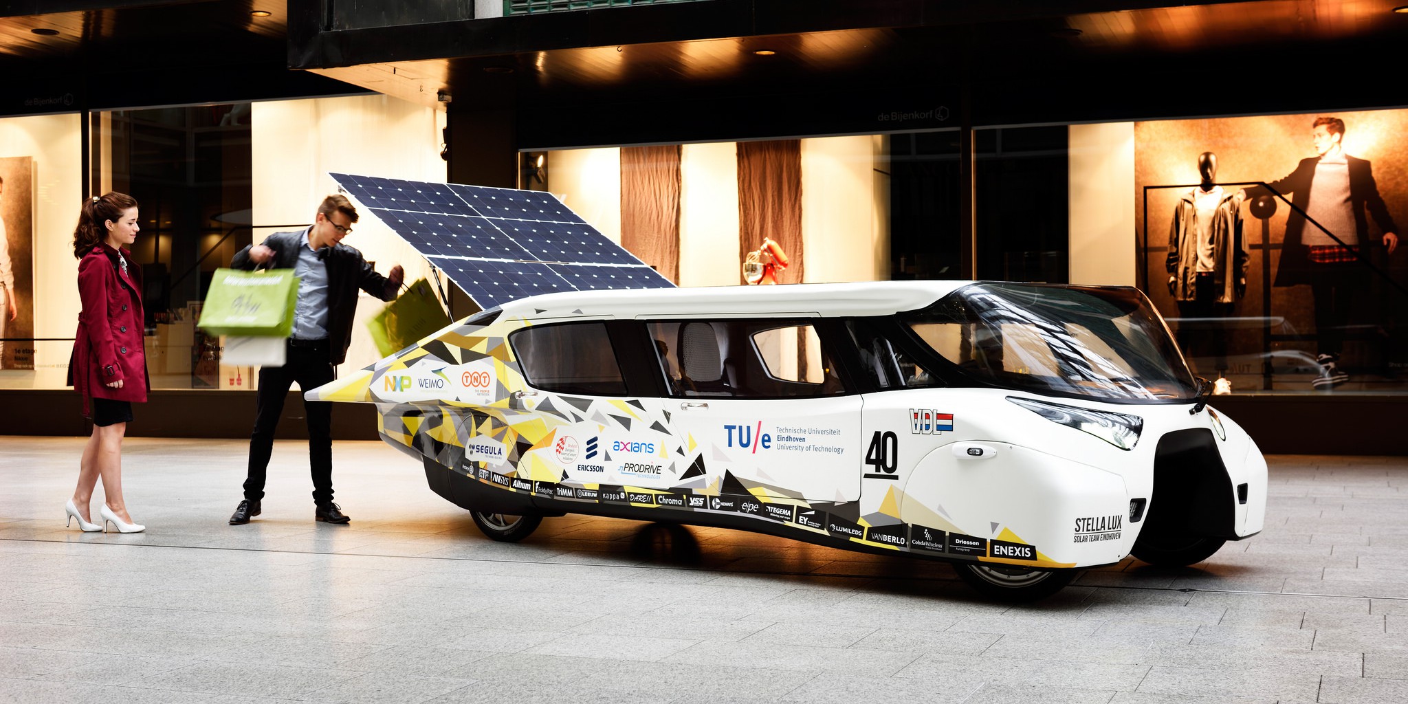 Toyota brings back the solar panel on the Plug-In Prius Prime - but now ...