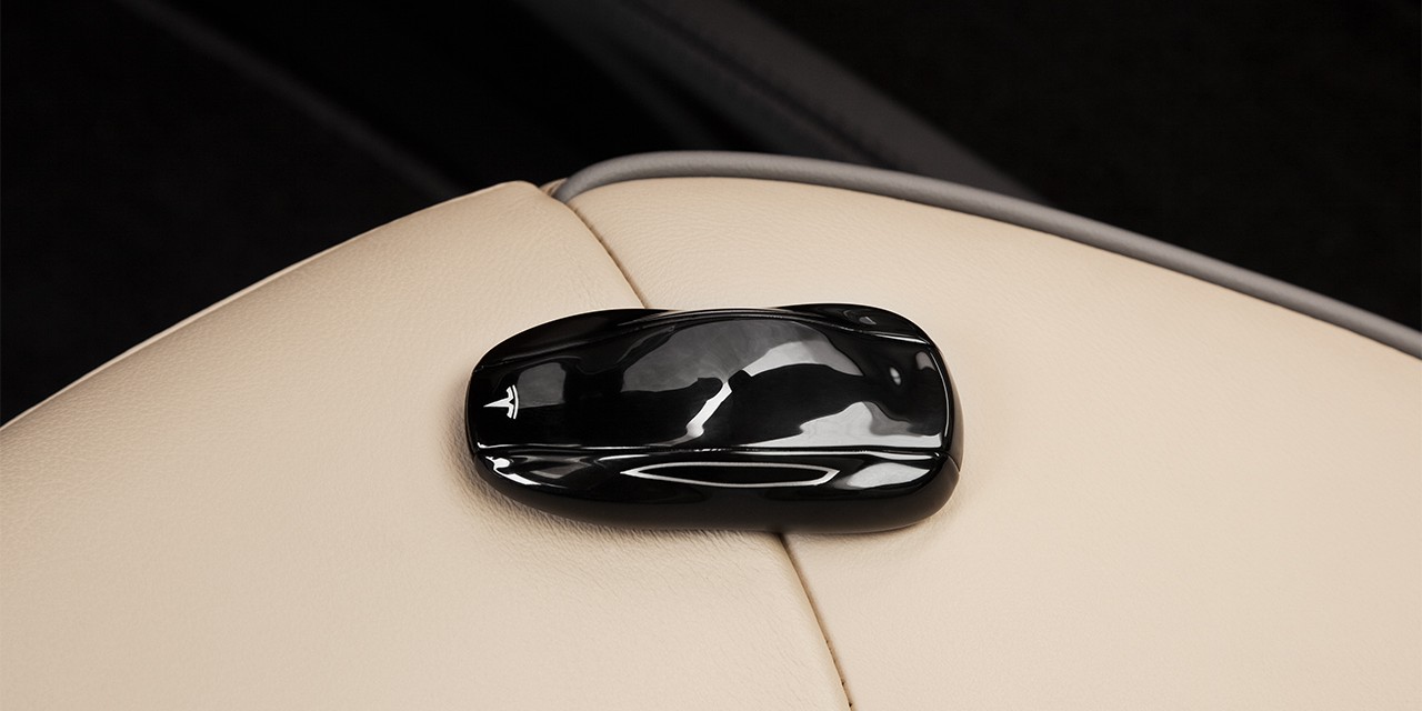 Tesla to update its key fob with Bluetooth Low Energy (BLE) - Electrek