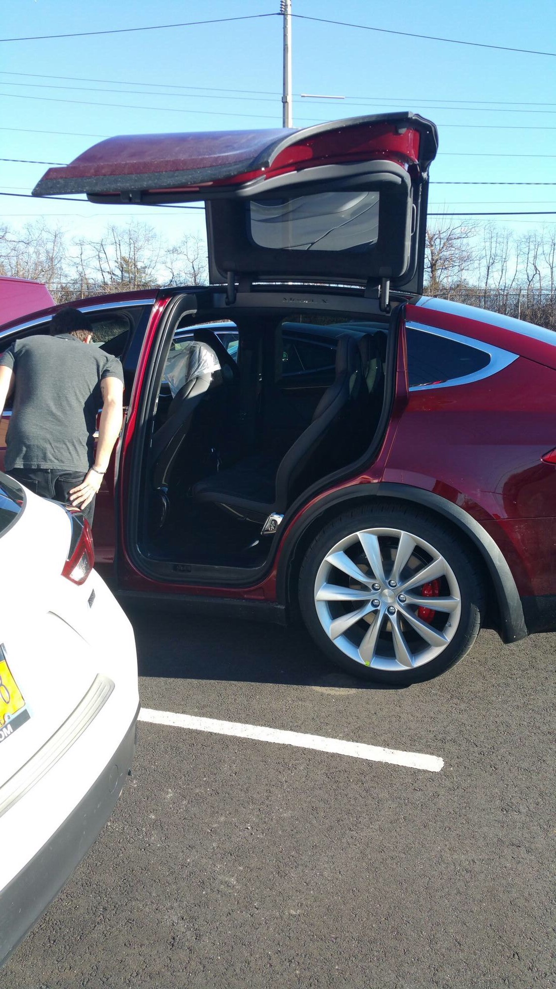 Tesla reportedly started deliveries of Signature Series Model X - VIN ...