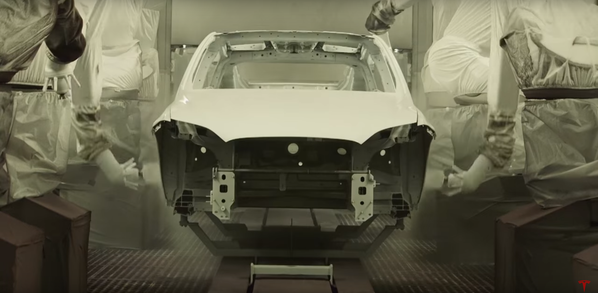 Tesla partners with Neiman Marcus to bring the Model X to New York ...