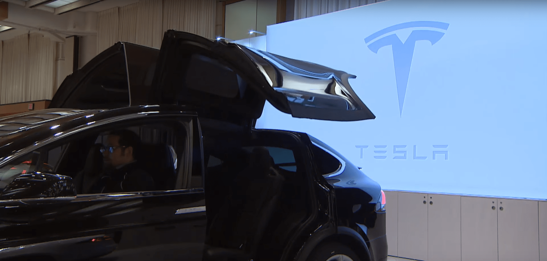 Tesla Model X made its auto show and Canadian debut at the Toronto ...