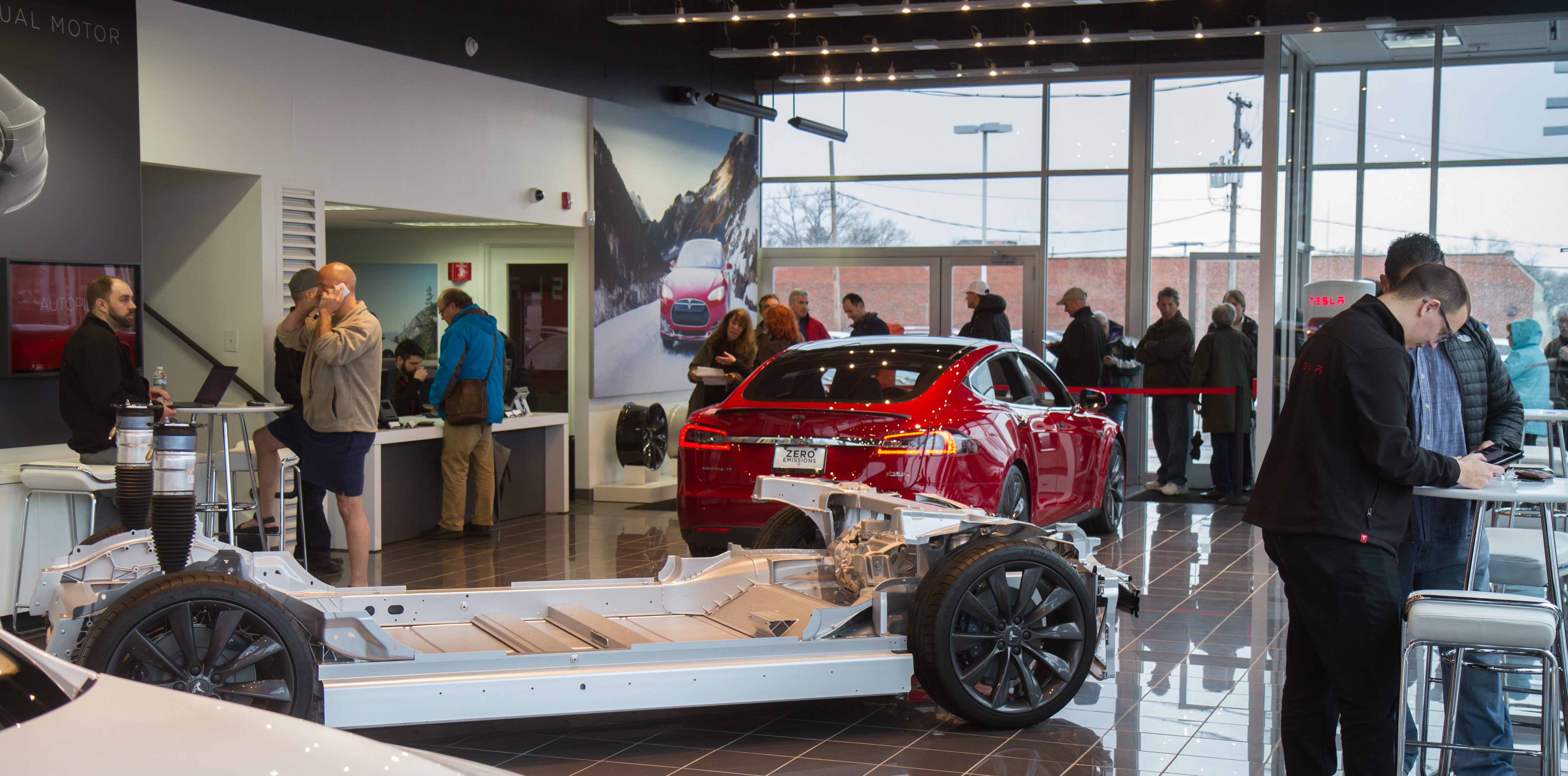 The electric vehicle shopping experience: new study gives reason to ...