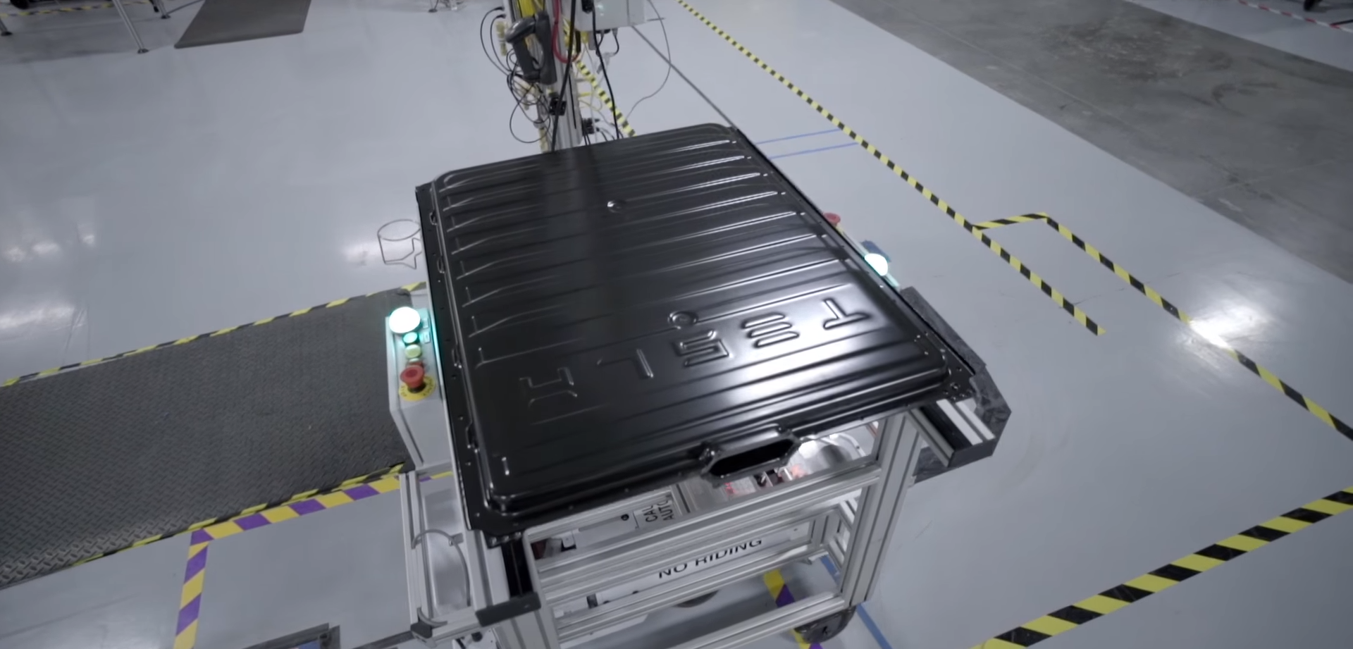 Footage from inside Tesla's Gigafactory and new Elon Musk interview on ...
