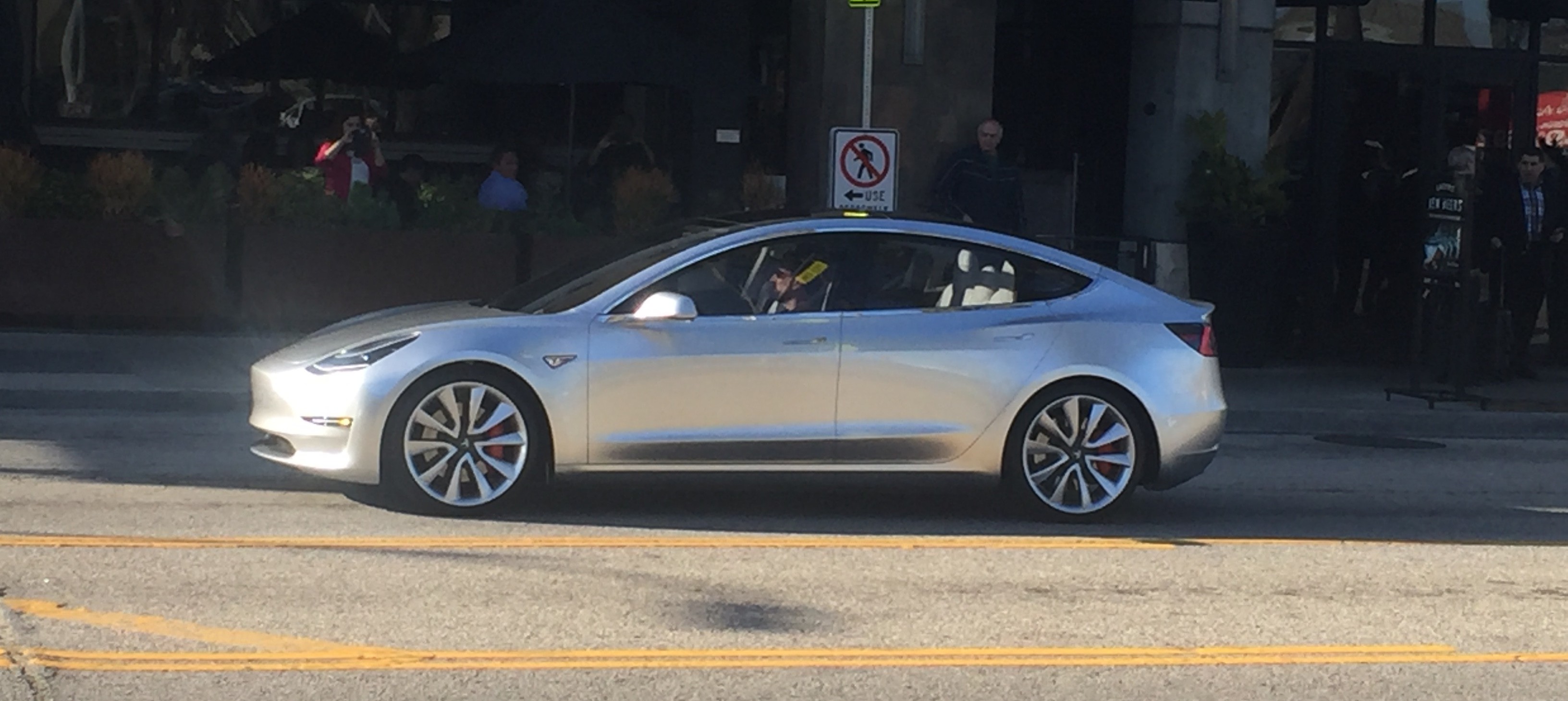 Exclusive: Tesla is testing a Model 3 mule with a 70 kWh battery pack ...