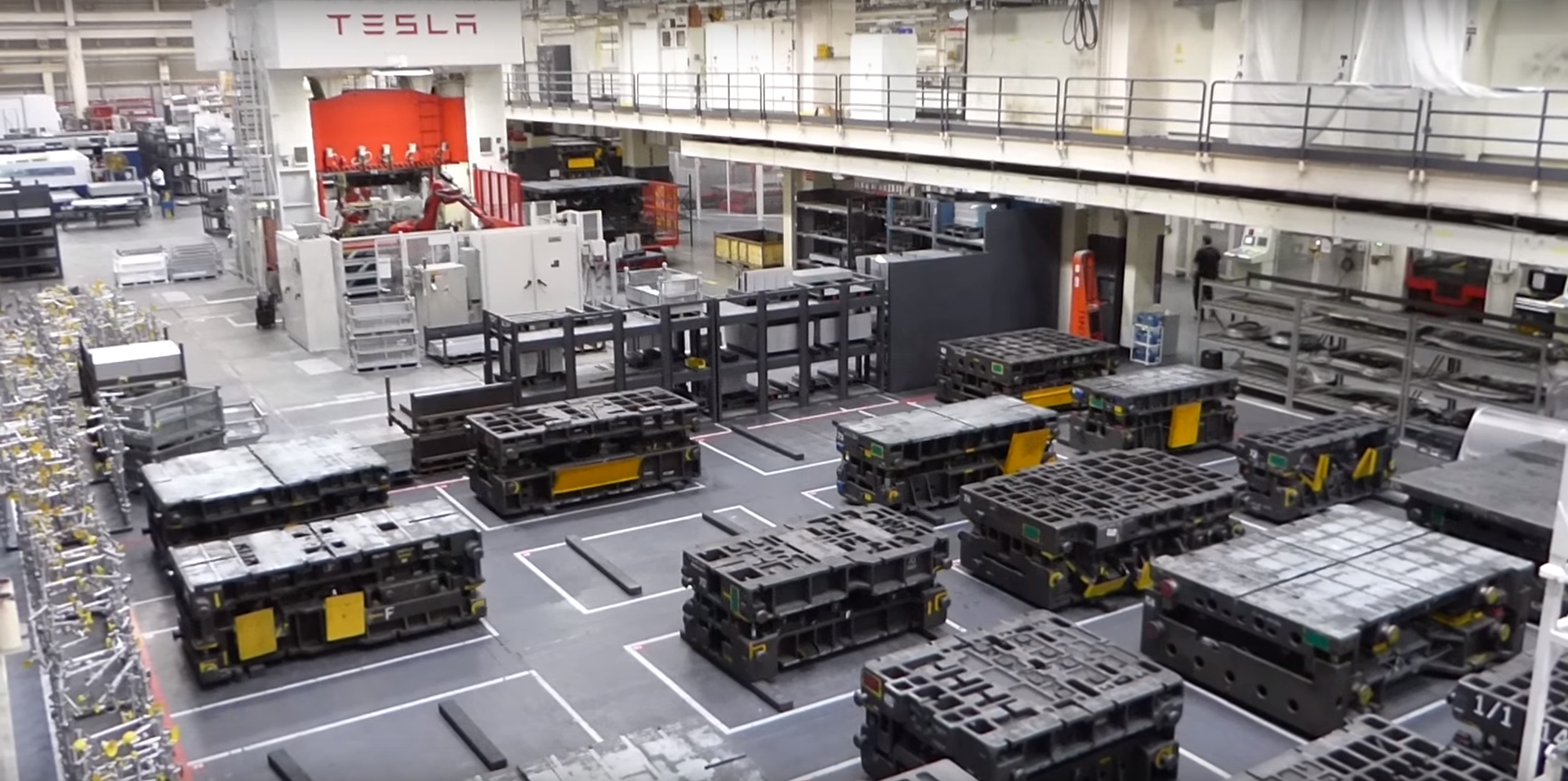 New footage of the Tesla Model X assembly line in Fremont Factory ...