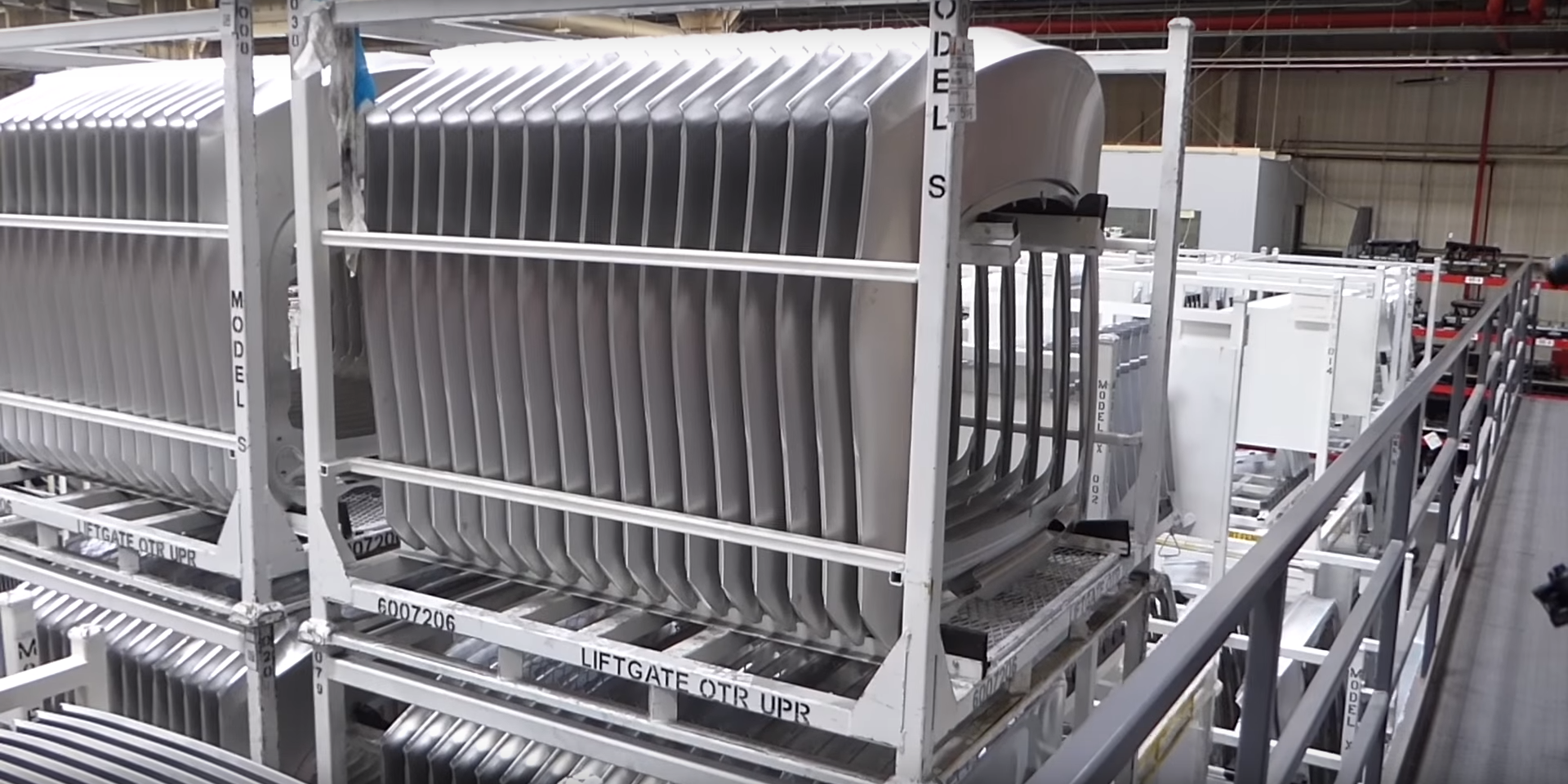 New footage of the Tesla Model X assembly line in Fremont Factory ...