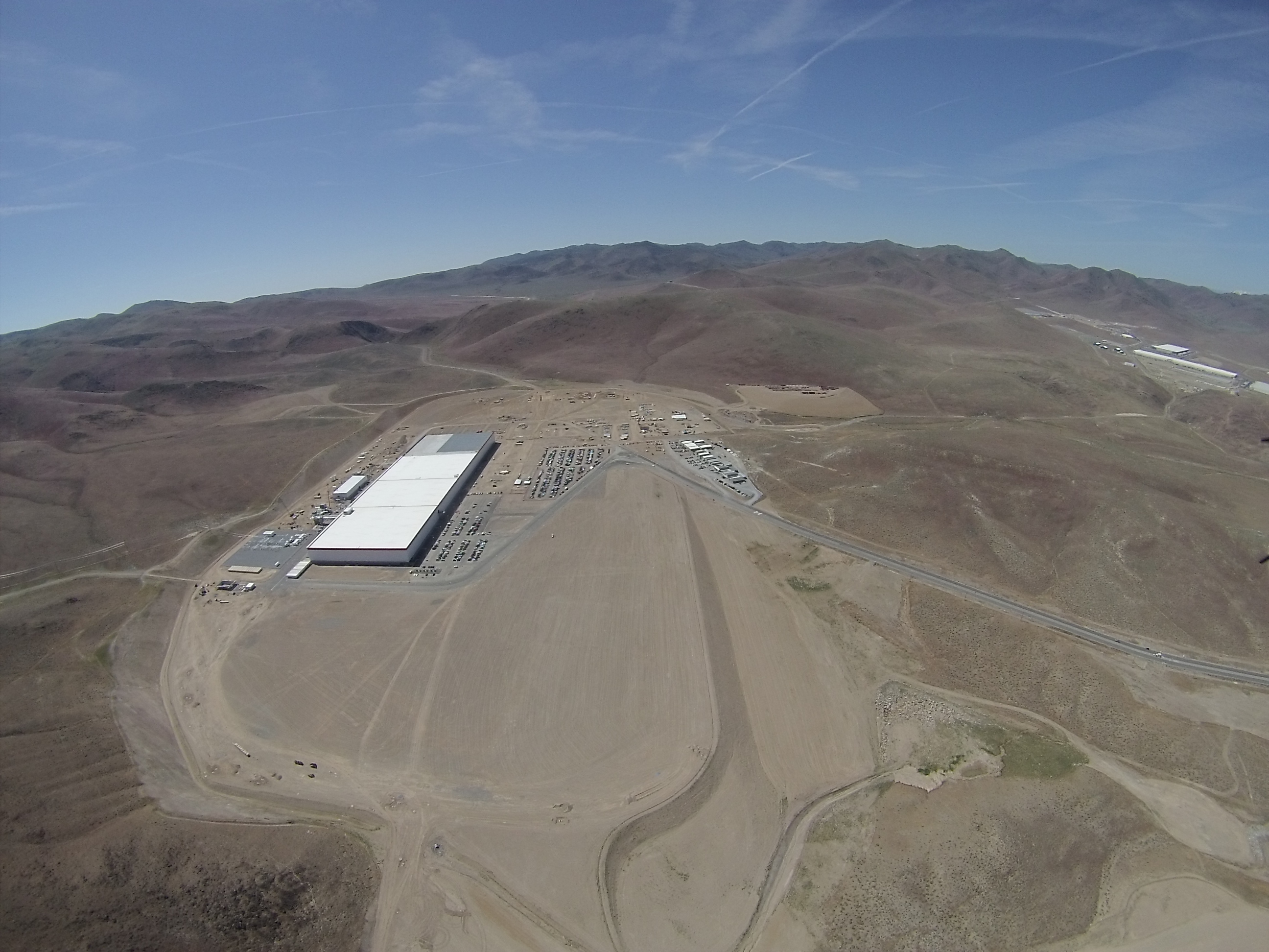 Tesla Gigafactory update with new aerial shots [Gallery: June 2016 ...