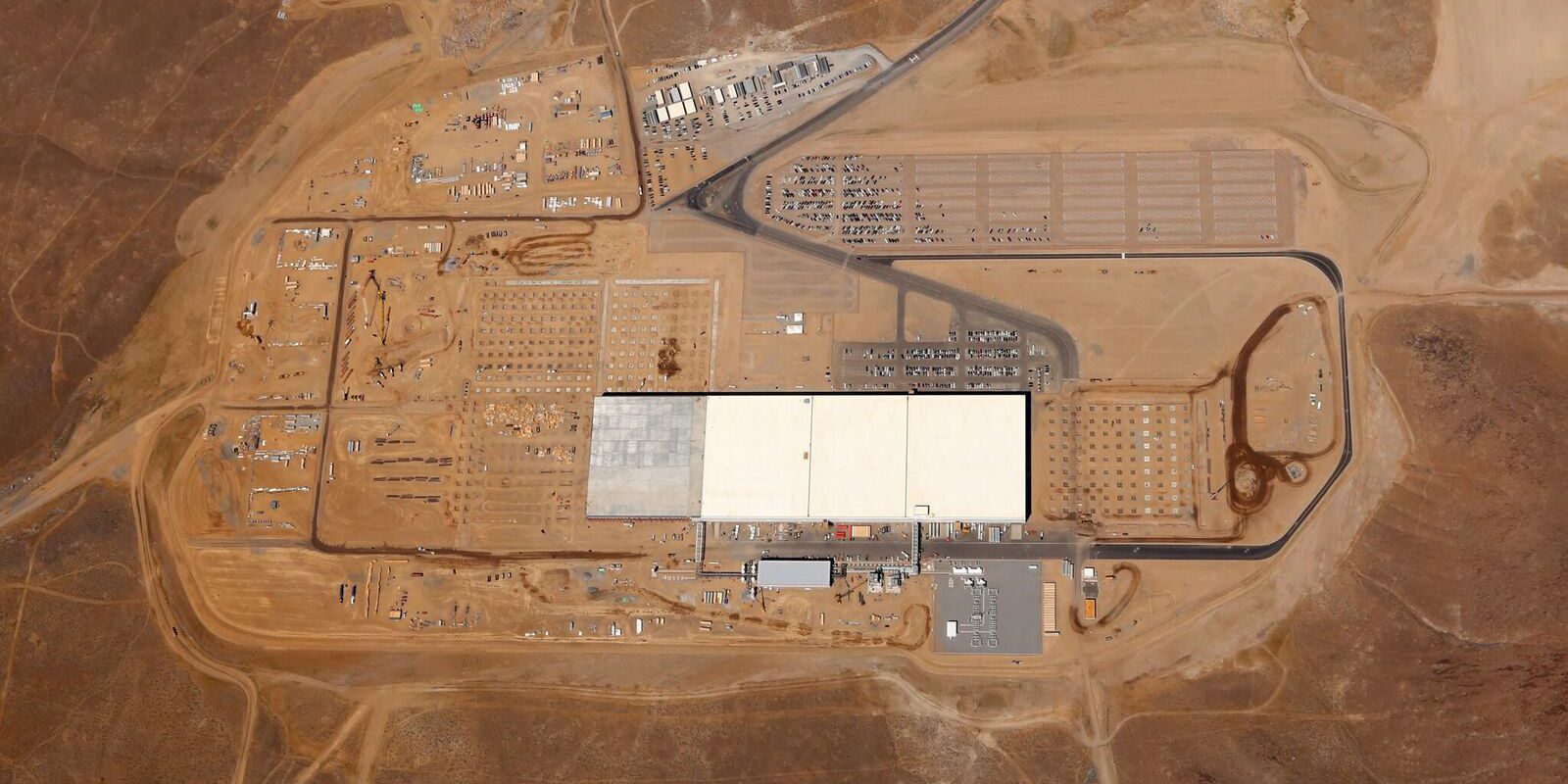 Tesla Gigafactory: New aerial pictures show progress and new expansions ...