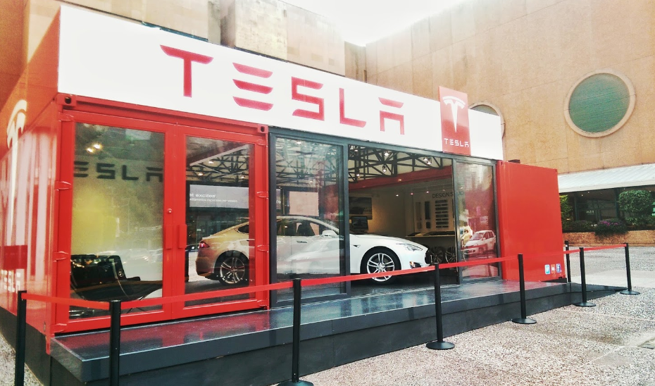 Tesla opens store in Mexico City's 'Palacio', first (non-mobile) store ...