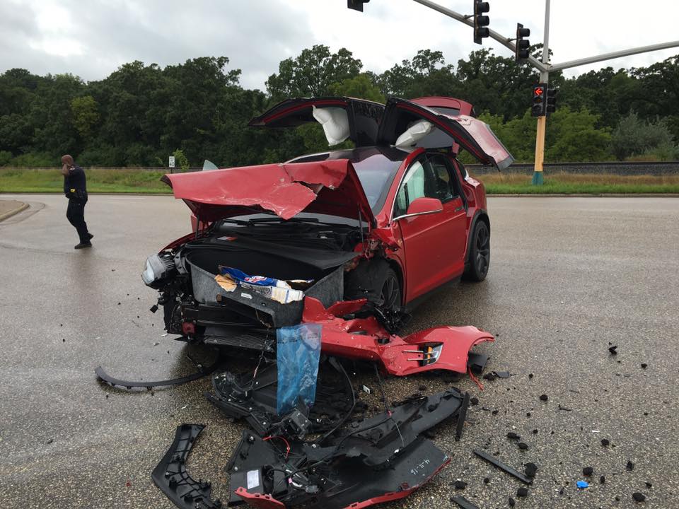 'I want my family back in a Tesla' says father after surviving severe ...