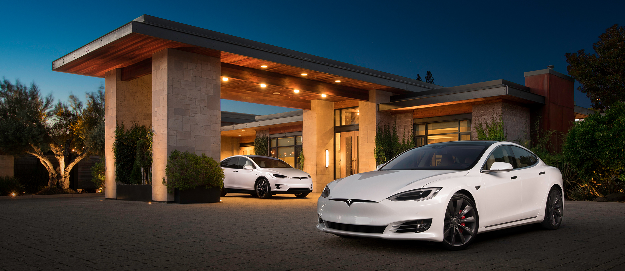Tesla Model S retains its value better than gas-powered cars in its ...