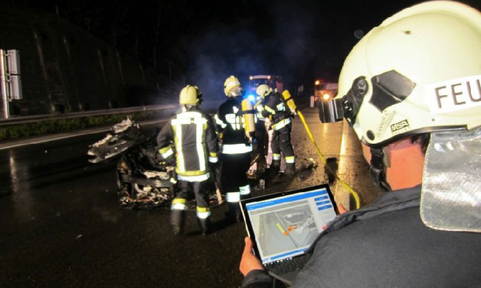 Behind the scene look at how firefighters disable a Tesla battery while ...