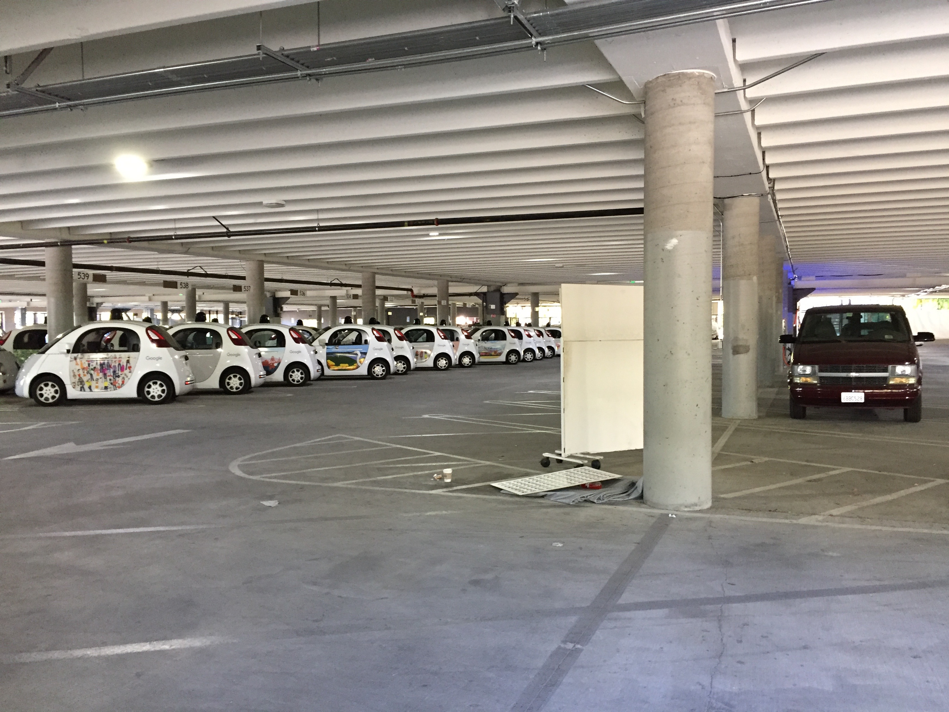 Google starts deploying its self-driving Chrysler Pacifica minivans ...