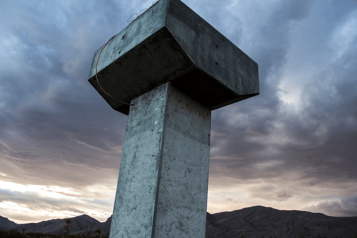 Hyperloop One installs the first tube of its 'DevLoop' in Las Vegas ...