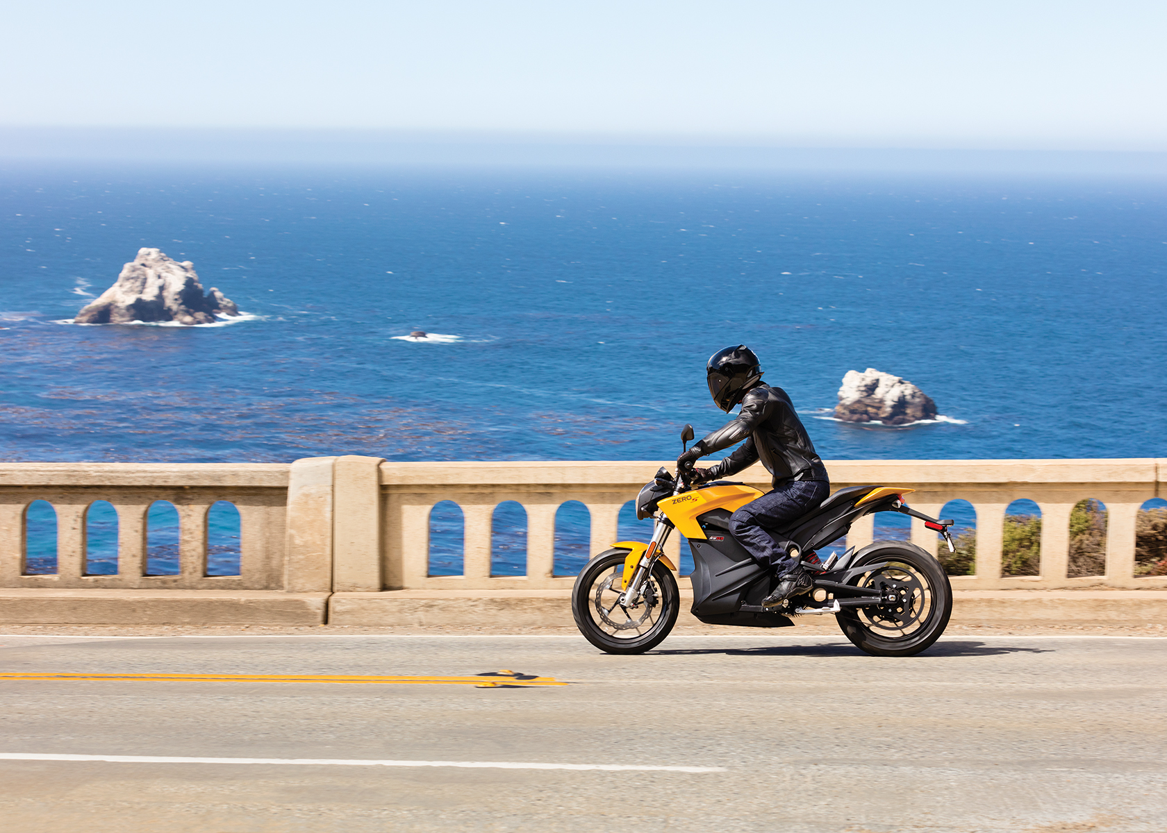 Zero Motorcycles unveils its 2017 electric bike lineup: now over 200 ...