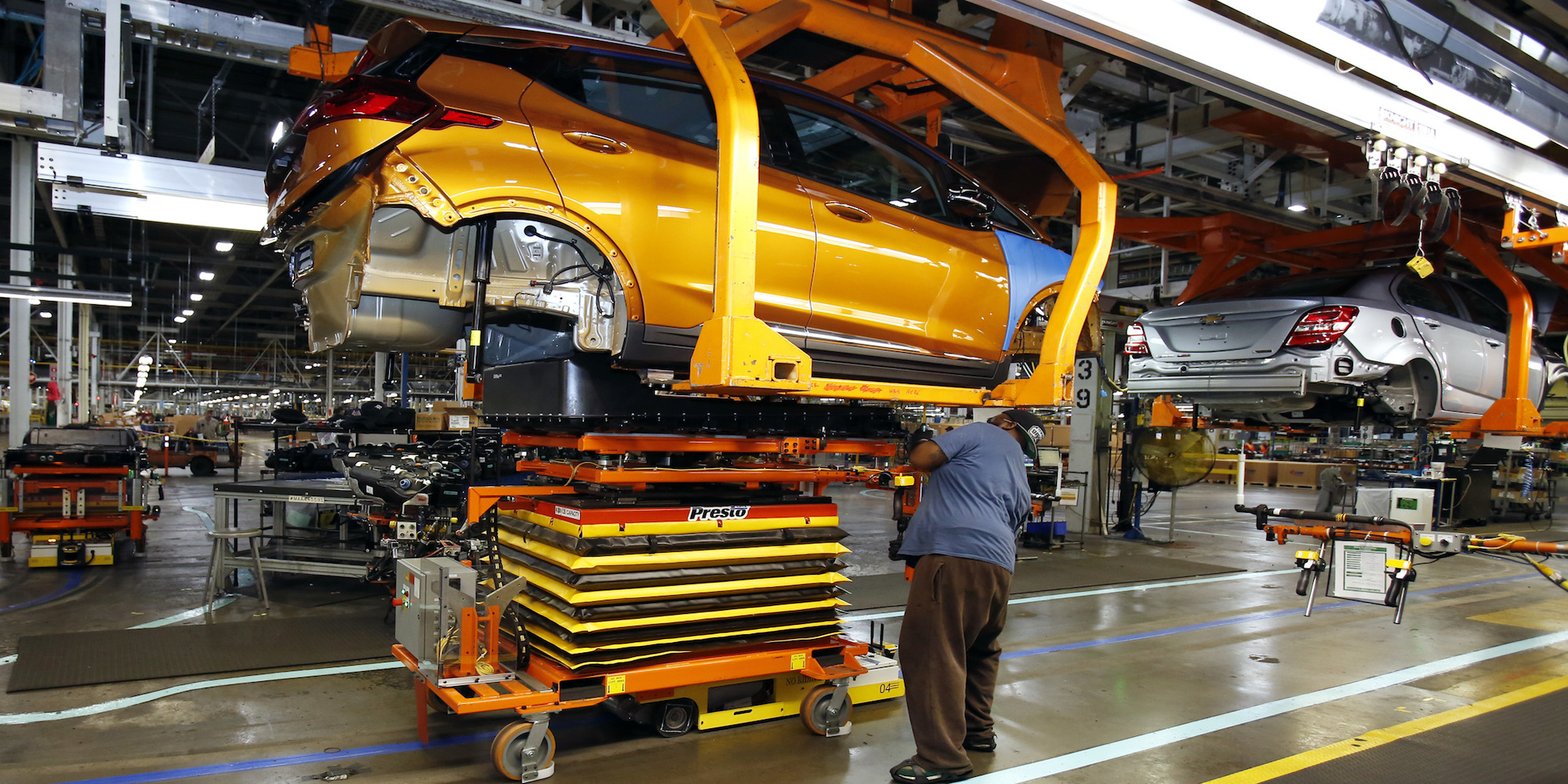 First production Chevy Bolts to begin rolling off Michigan assembly ...