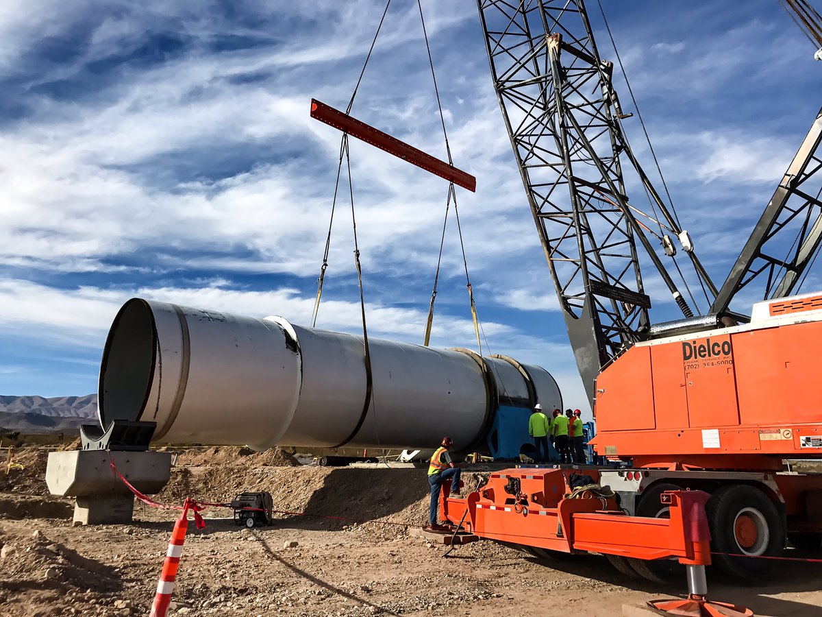 Hyperloop One installs the first tube of its 'DevLoop' in Las Vegas ...