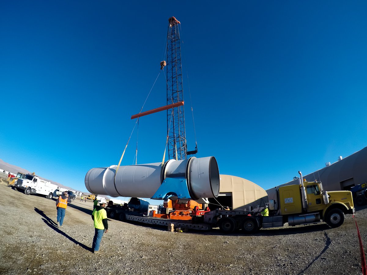 Hyperloop One installs the first tube of its 'DevLoop' in Las Vegas ...
