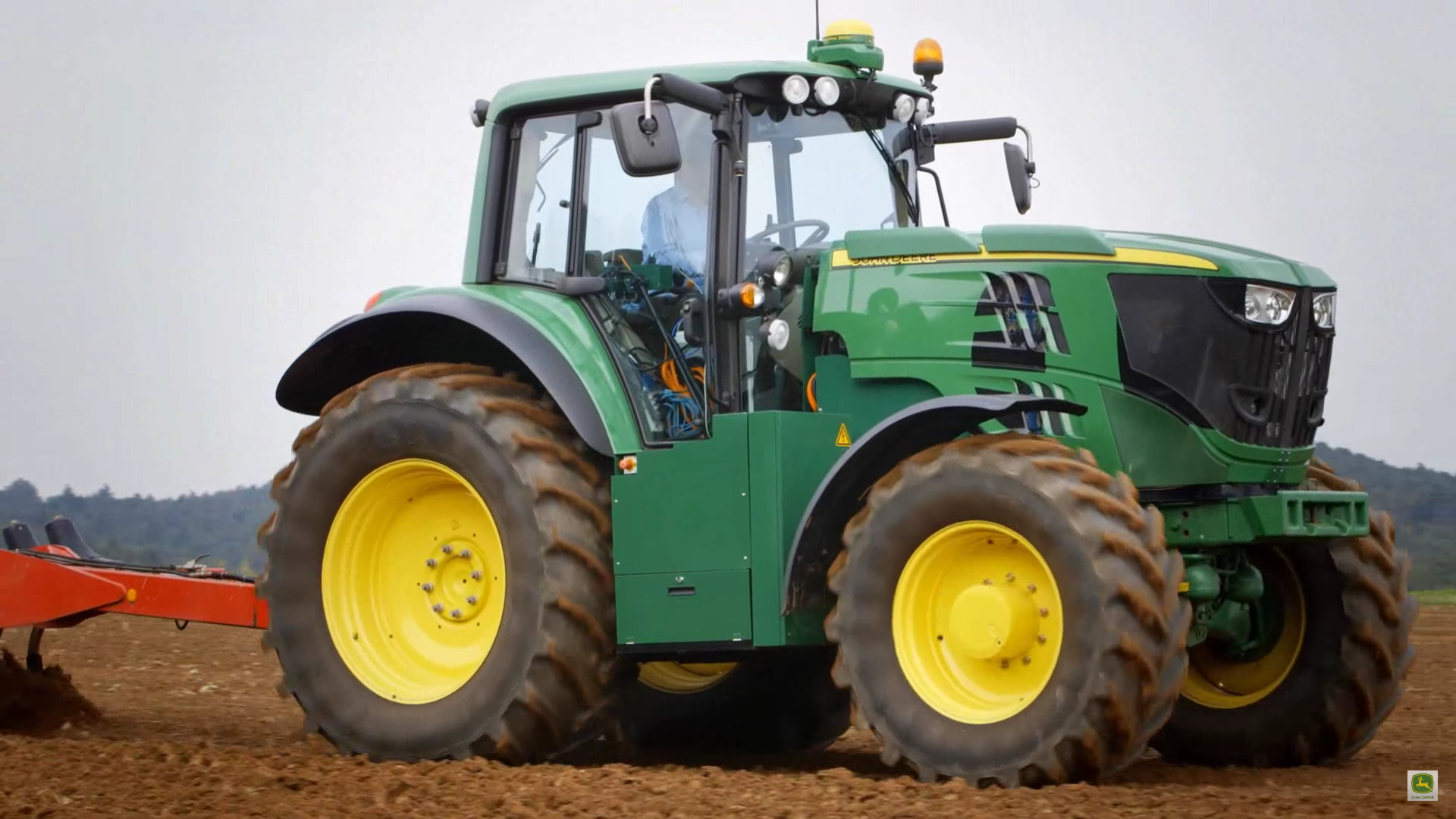 John Deere unveils latest all-electric tractor prototype for zero ...