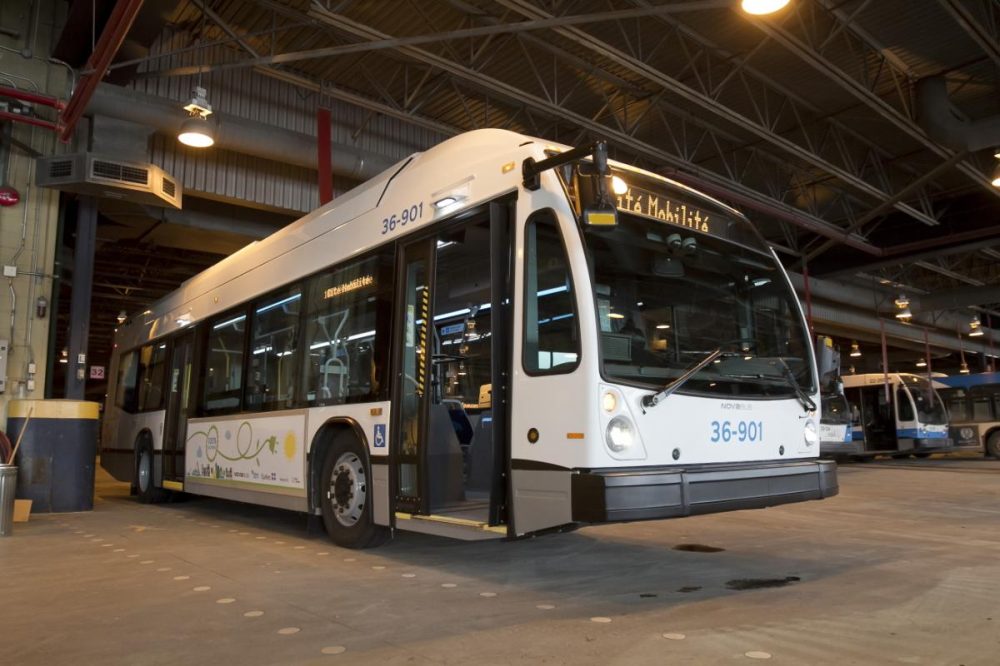 Montreal takes delivery of 3 new all-electric buses made in Canada ...