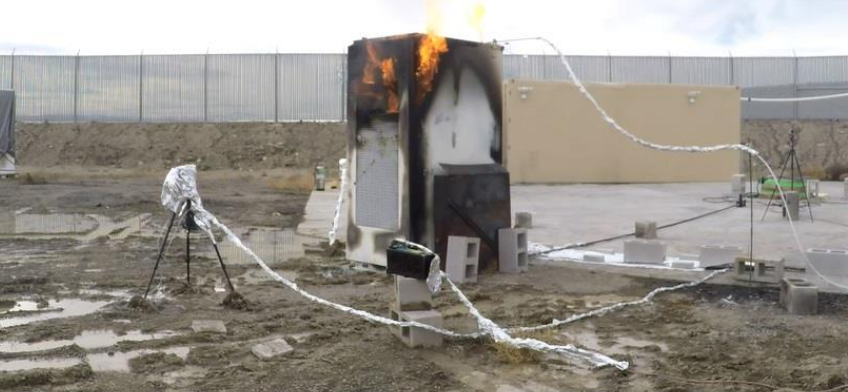 Tesla set fire to a Powerpack to test its safety features - the results ...