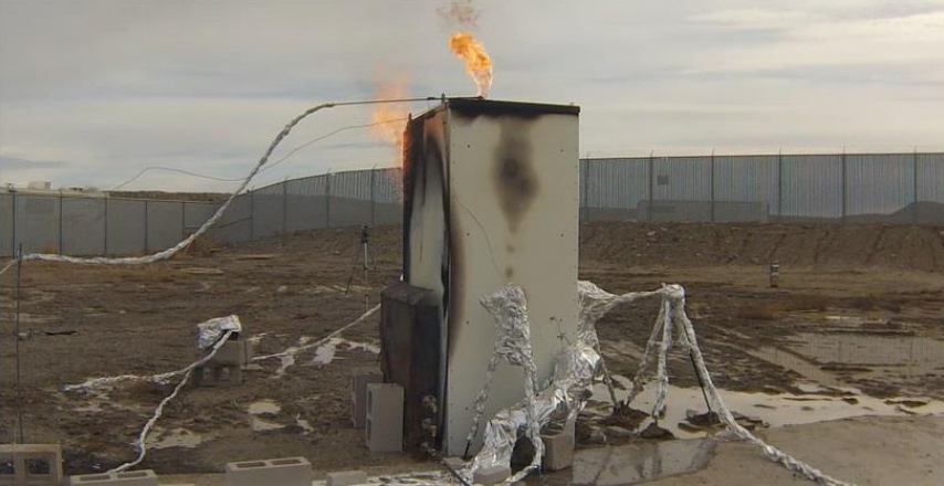 Tesla set fire to a Powerpack to test its safety features - the results ...