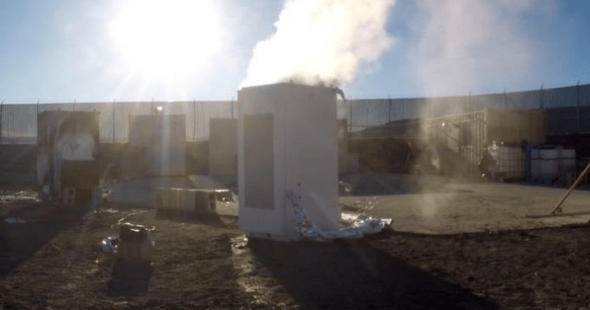 Tesla set fire to a Powerpack to test its safety features - the results ...