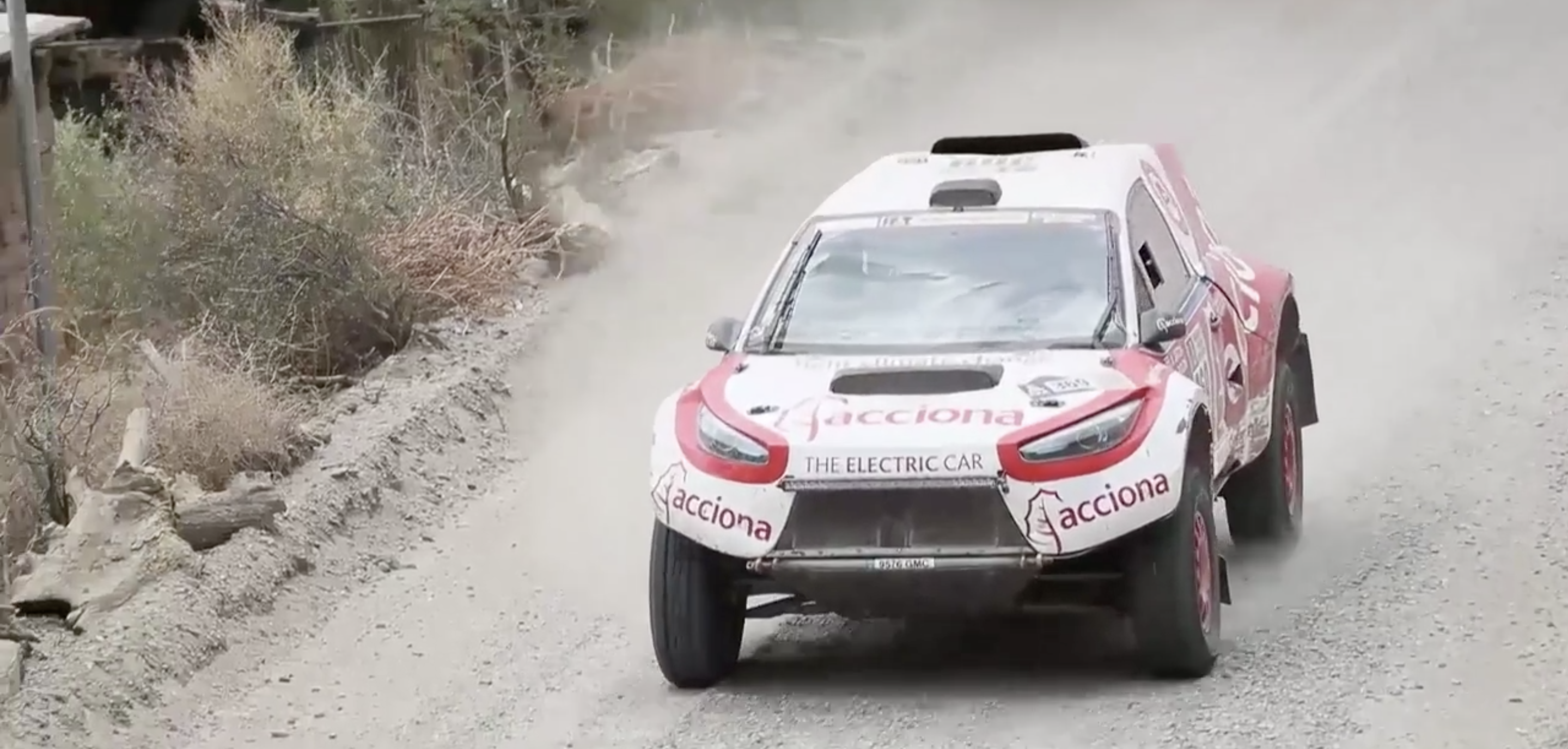 An all-electric car completed the Dakar rally for the first time | Electrek