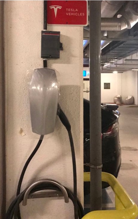 Tesla starts deploying Superchargers and Destination chargers in UAE as ...