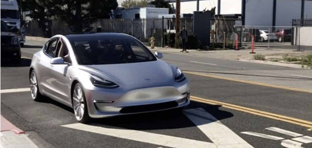 Tesla Model 3: rare prototype sighting near SpaceX | Electrek