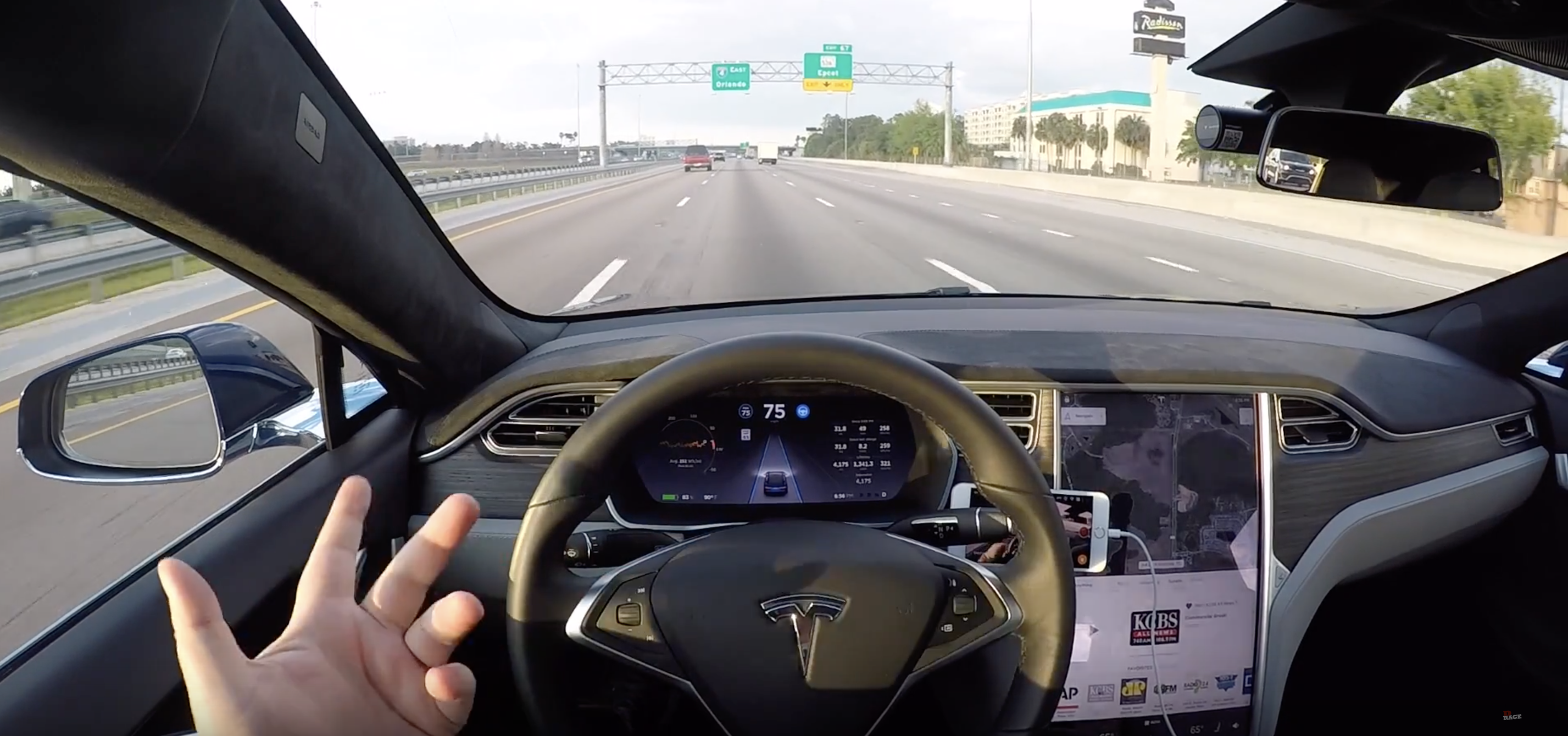 Tesla's Autopilot 2.0 is now using 2 out of 8 cameras with the new ...