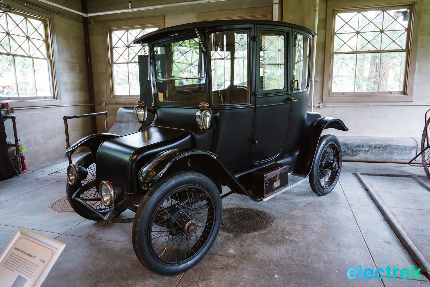 Thomas Edison's DC Charging Station and 1914 Detroit Electric Model 47 ...