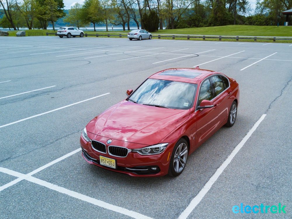 The Electrek Review: Can the 2017 BMW 330e Plug-in Hybrid bridge the ...