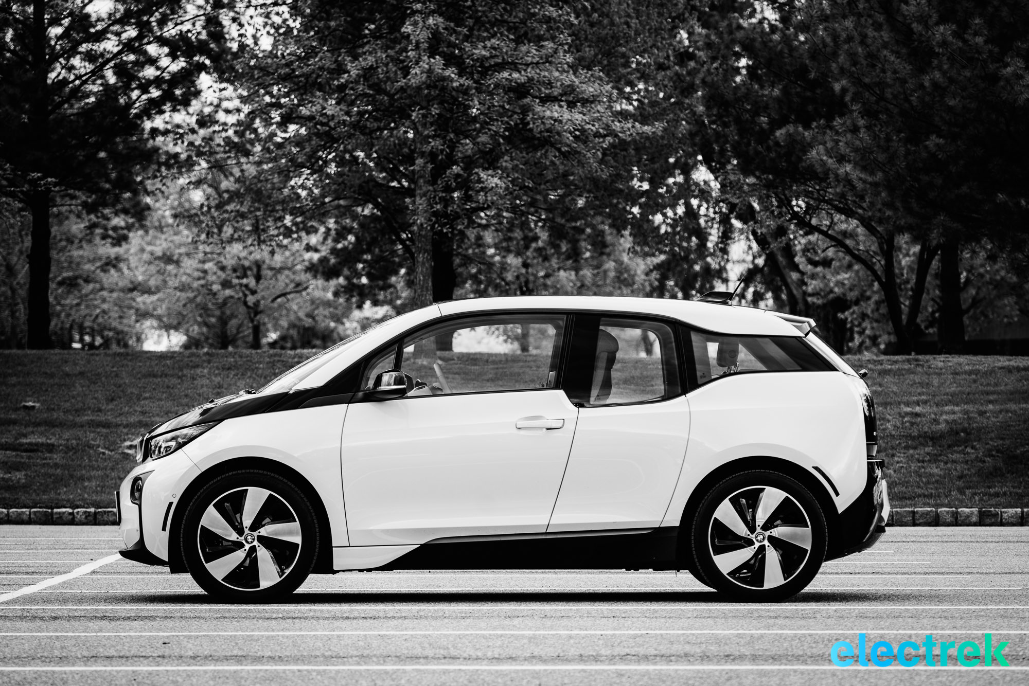 The Electrek Long Review: Years later, the BMW i3 is still a winner ...