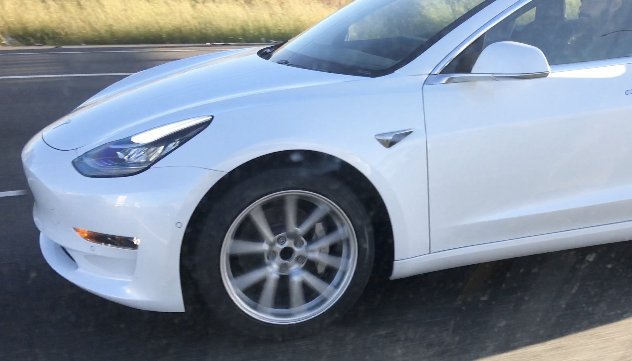 Tesla Model 3: new 4k video gives us best look at Model 3 release ...