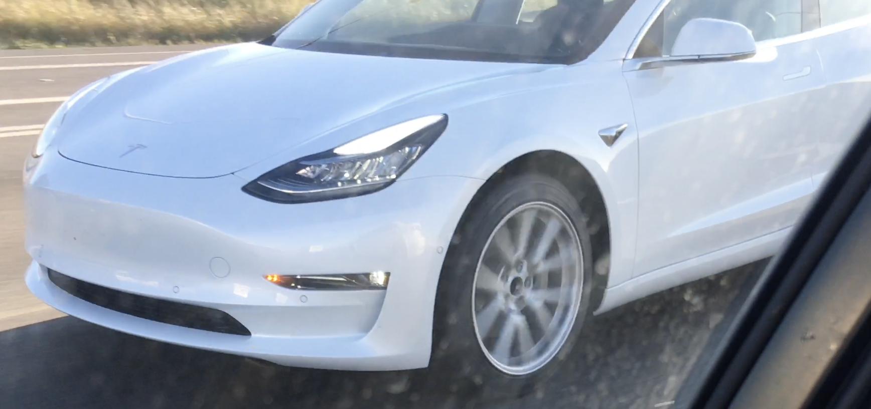 Tesla Model 3: new 4k video gives us best look at Model 3 release ...