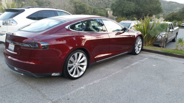 Tesla Model 3 spotted with 'Signature Red' color - Elon Musk's ...