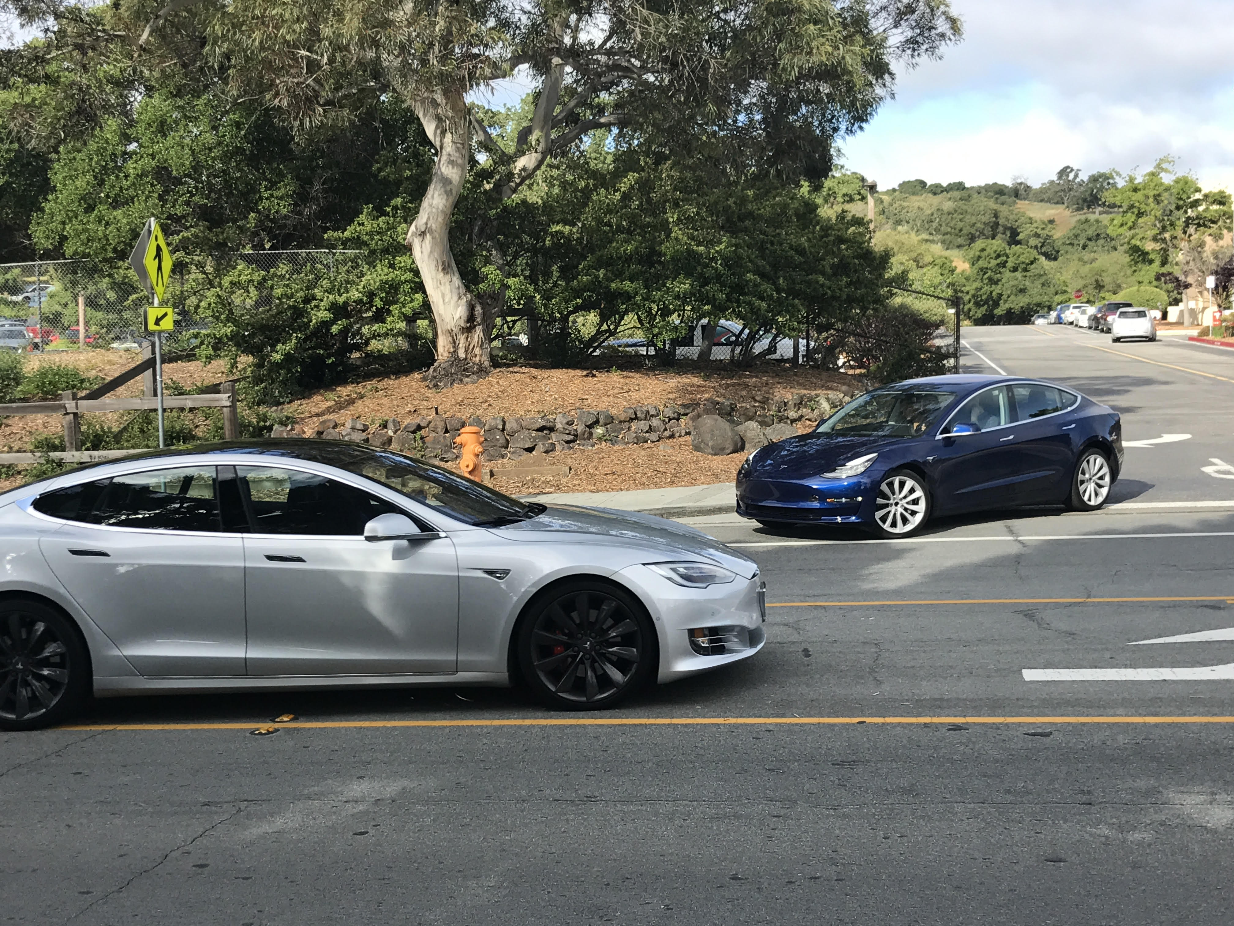 Tesla Model 3: great new high-res look at blue release candidate next ...