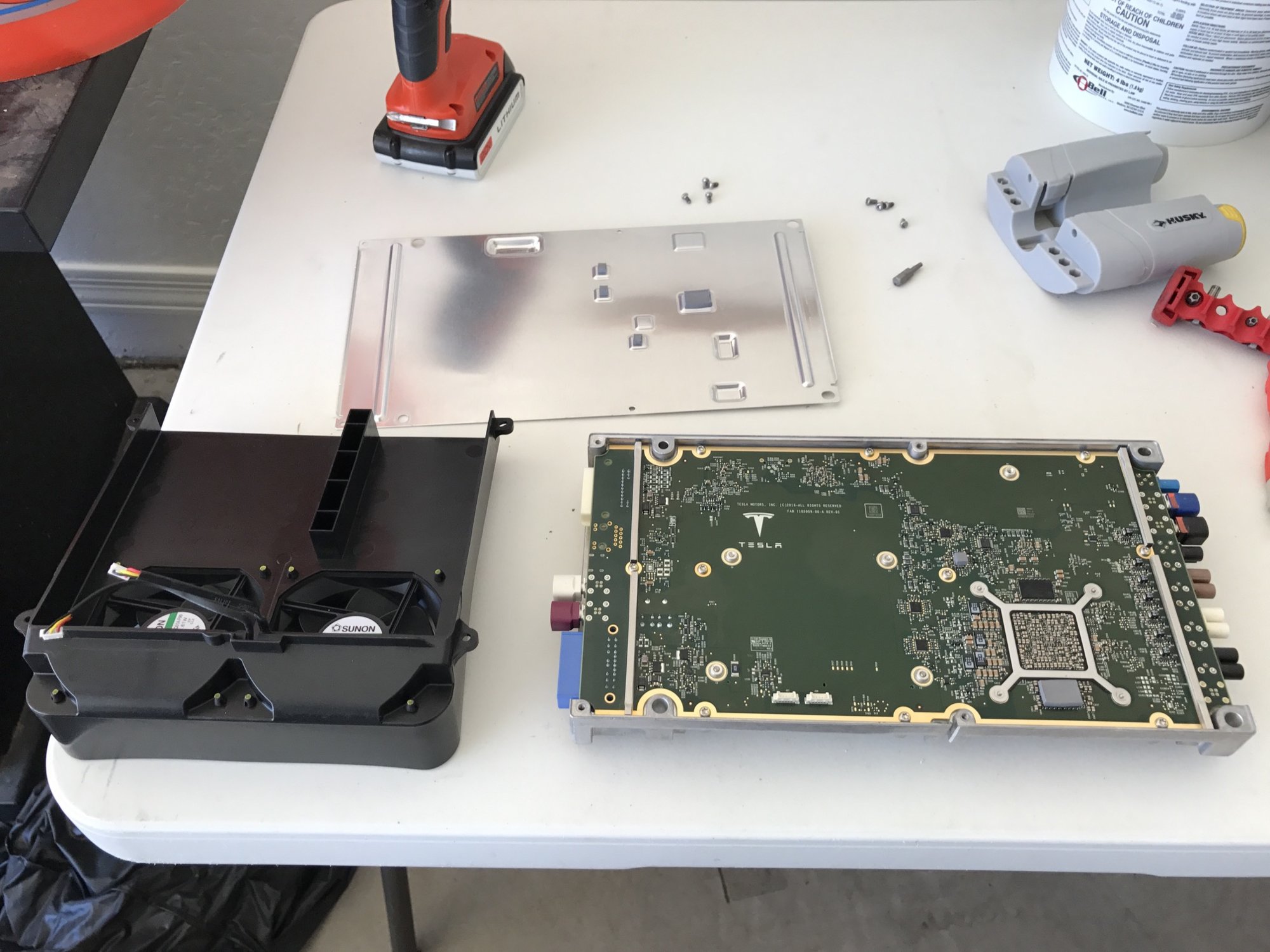 Tesla has a new Autopilot '2.5' hardware suite with more computing ...