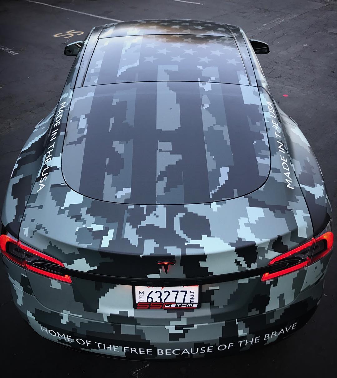 Tesla's new custom Model S for its veteran program features an ...
