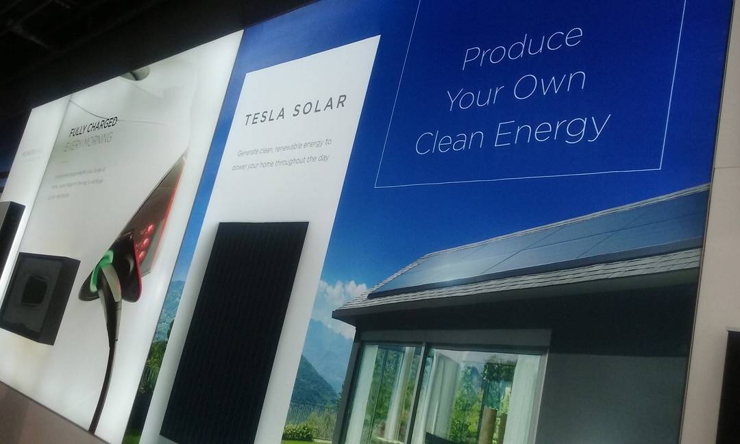 Tesla starts displaying new 'Tesla Solar' branded solar panels in store ...