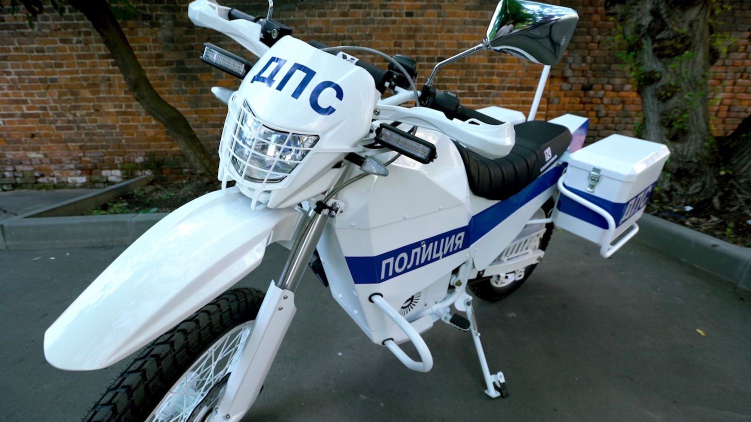 AK-47 maker Kalashnikov reveals electric motorcycles for Russian ...