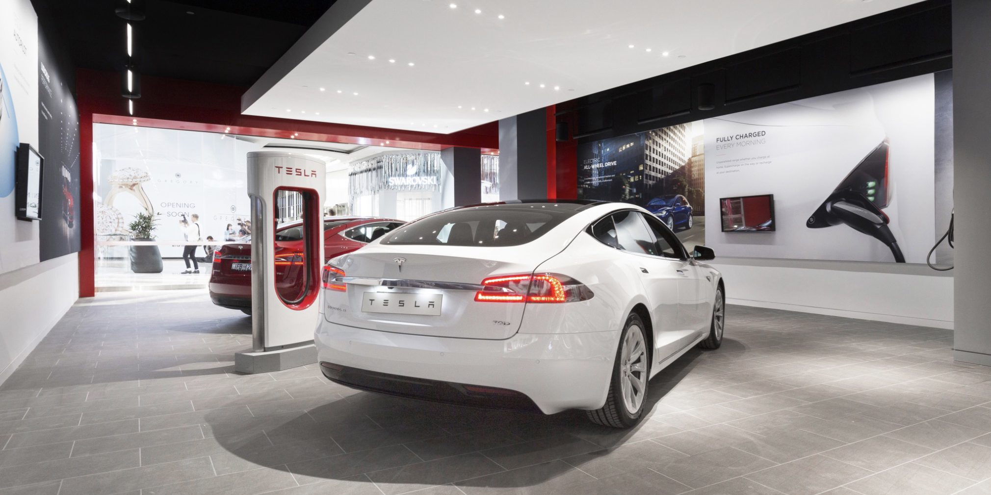 Tesla (TSLA) launches major shift in retail strategy: cheaper locations ...
