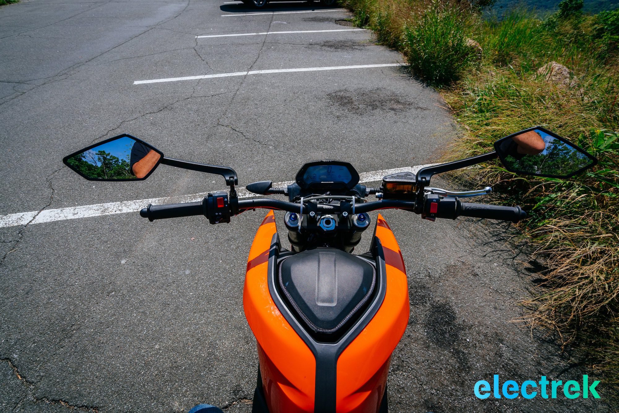 The Electrek Review – 2015 Zero DS ZF 9.4 Electric Motorcycle | Electrek