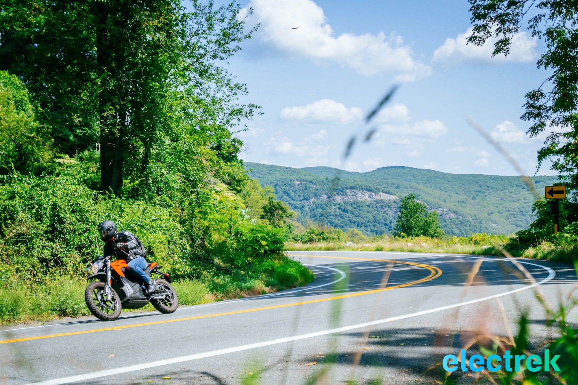 The Electrek Review – 2015 Zero DS ZF 9.4 Electric Motorcycle - Electrek