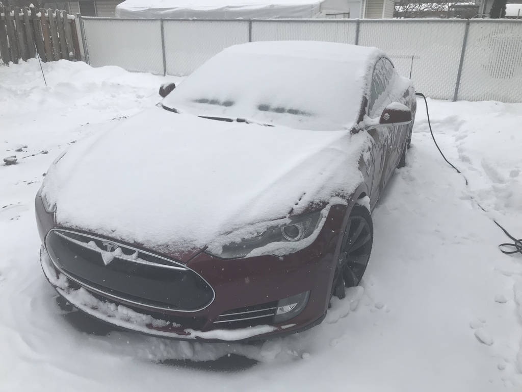 Tesla is working on a battery pre-heating feature to maximize ...
