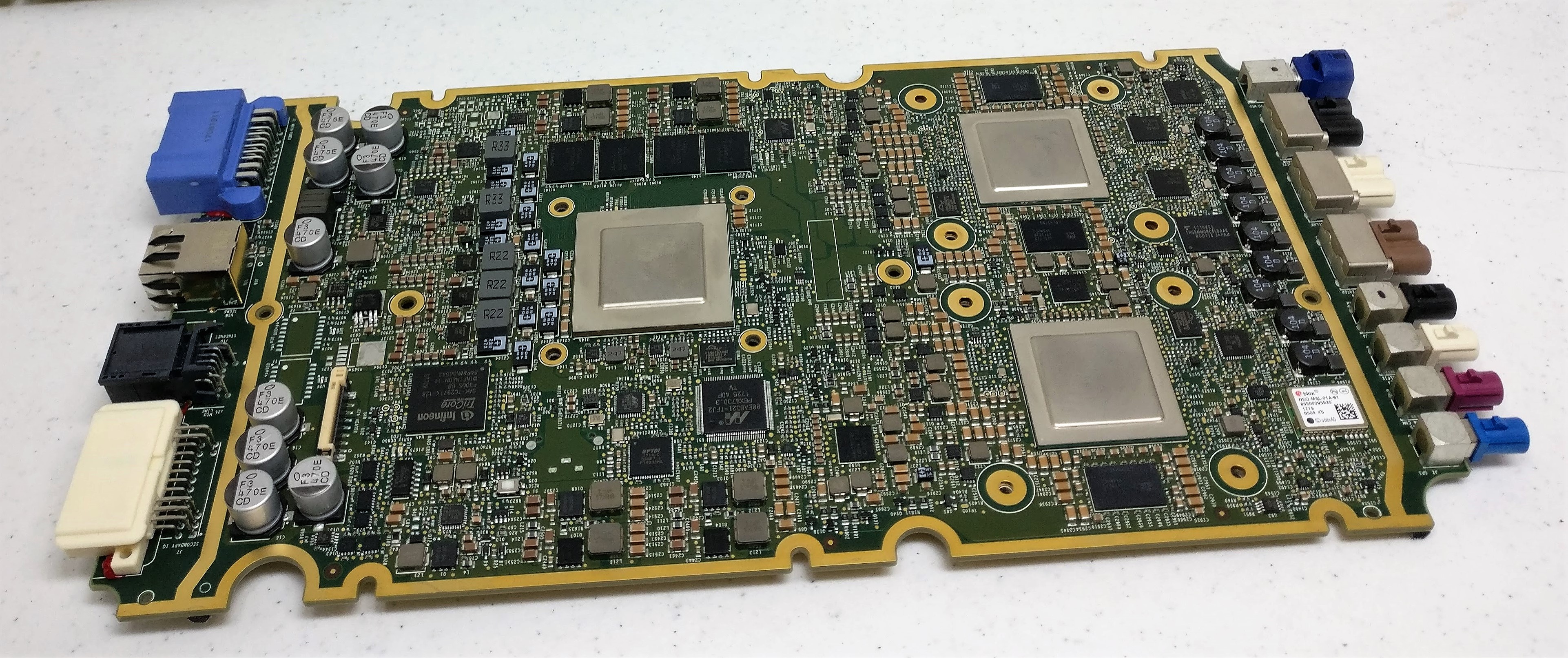 First look at Tesla's latest Autopilot (2.5) computer in Model 3, S ...