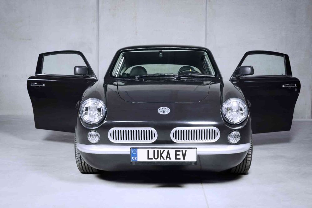 EV startup unveils new retro-looking electric car with in-wheel hub ...